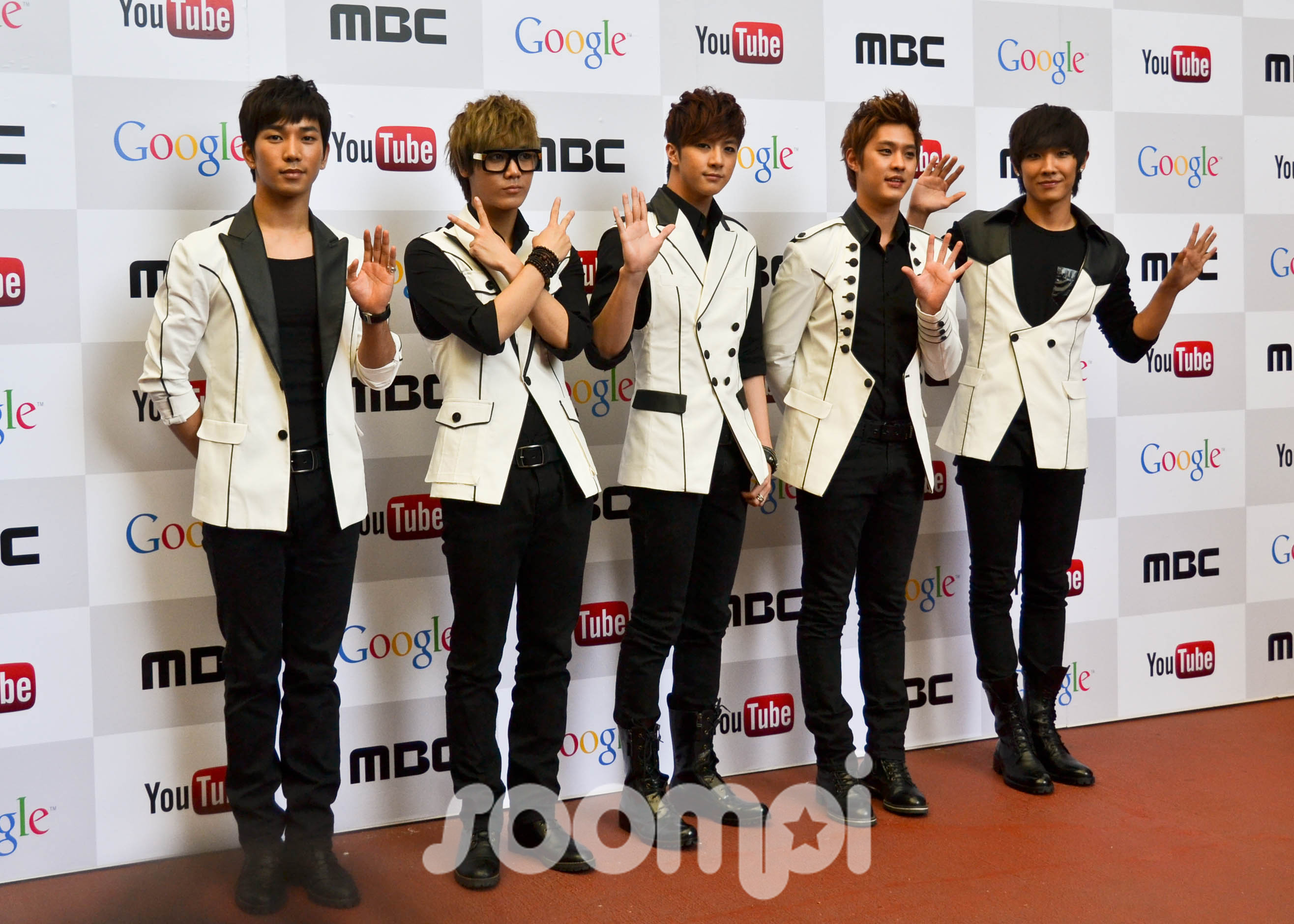 [Exclusive] Red Carpet Event with MBC Korean Music Wave at Google | Soompi