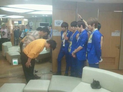 Comedian Jung Hyung Don Does 90 Degree Bow to Infinite | Soompi