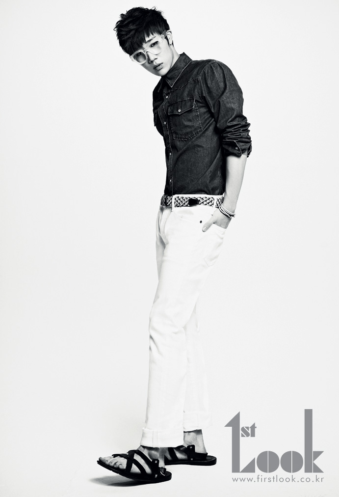 Infinite Poses for Beautiful Black and White Pictorial for “1st Look”