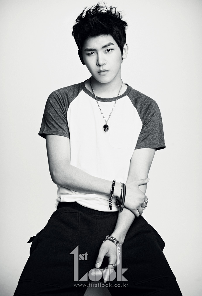 Infinite Poses for Beautiful Black and White Pictorial for “1st Look”