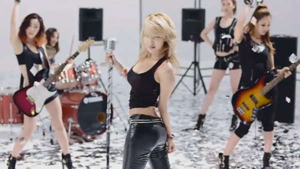 NS Yoon-G Performs Music Core Comeback With “I Got You” | Soompi