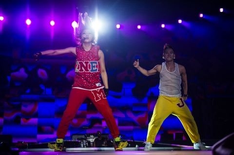 [Exclusive Review] 2NE1’s “New Evolution” Concert in Seoul | Soompi