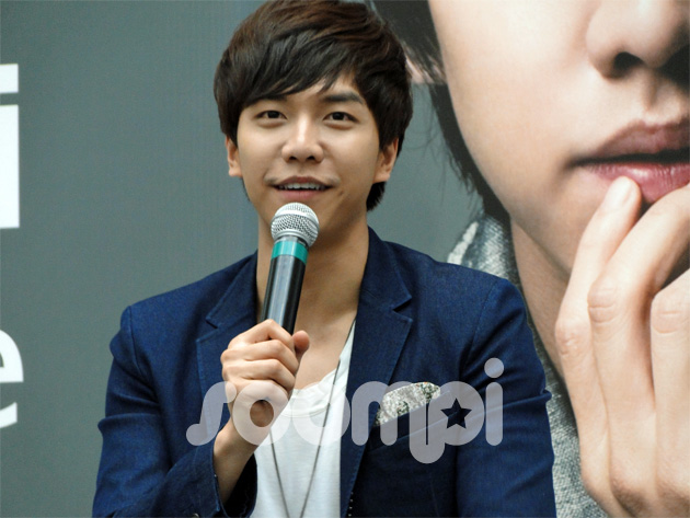 Lee Seung Gi Charms the Singapore Media and Fans With His Megawatt ...