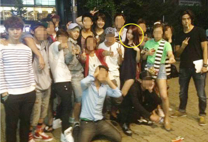 Ex-Wonder Girls’ Sunmi Poses with 2PM and JYP Family | Soompi