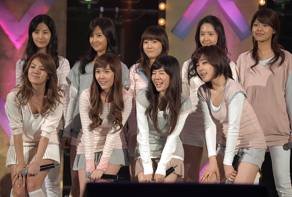 Girls’ Generation’s Stage Outfits Throughout the Years | Soompi