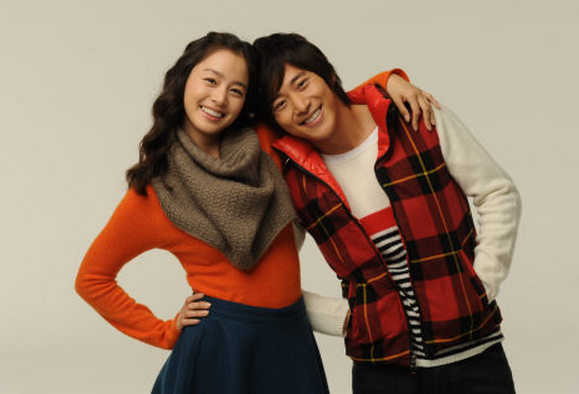 All in the Family: Celebrity Siblings, Cousins & More | Soompi