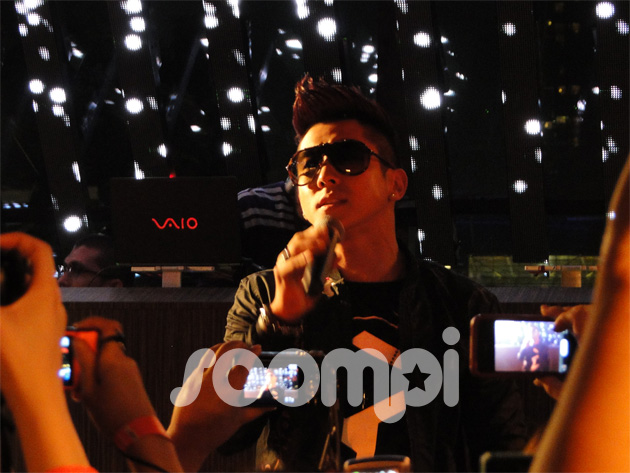 Brian Joo Surprises Fans with “Gangnam Style” Dance at His “Up-Close ...