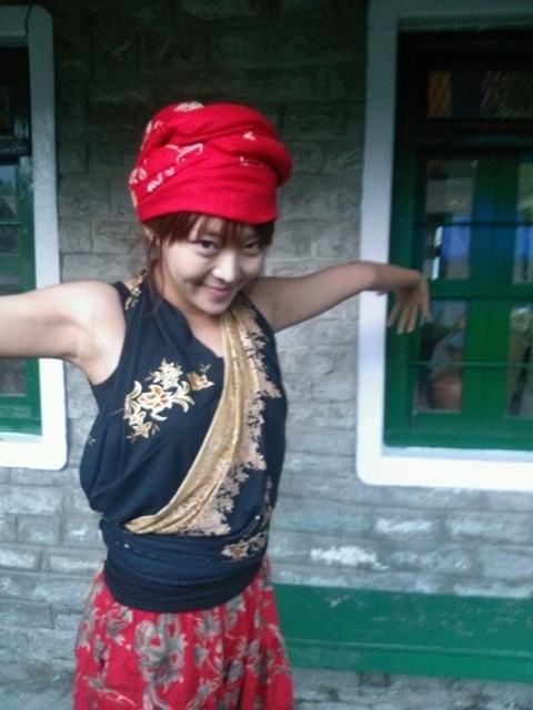 BEG’s Narsha Poses Like a Nepal Goddess | Soompi
