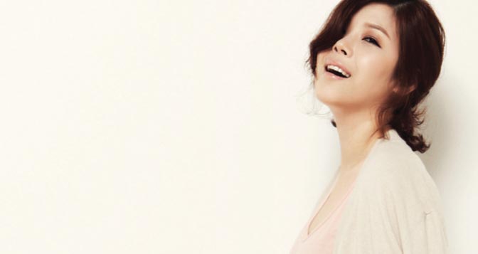 Singer Lynn Underwent Surgery | Soompi