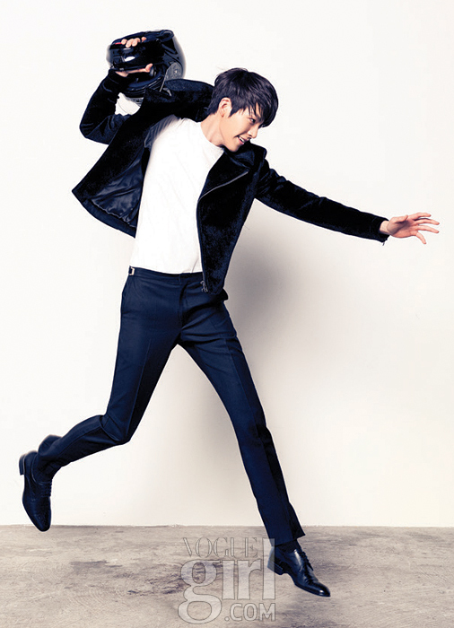 "School 2013's" Lee Jong Suk and Kim Woo Bin Show Off Modelesque Force ...