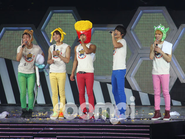 [Concert Review] SHINee World II in Singapore | Soompi