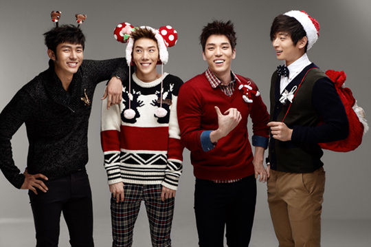 Santa’s K-Pop Male Helpers! | Soompi