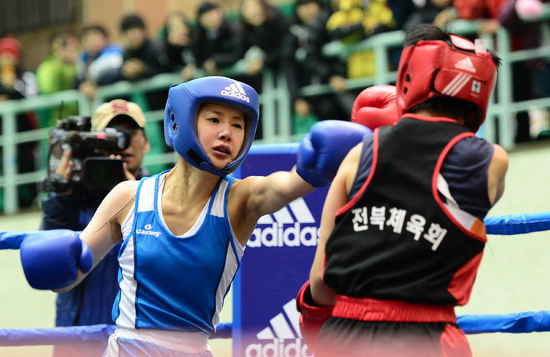 Actress Lee Shi Young Competes to Make Korean National Boxing Team | Soompi