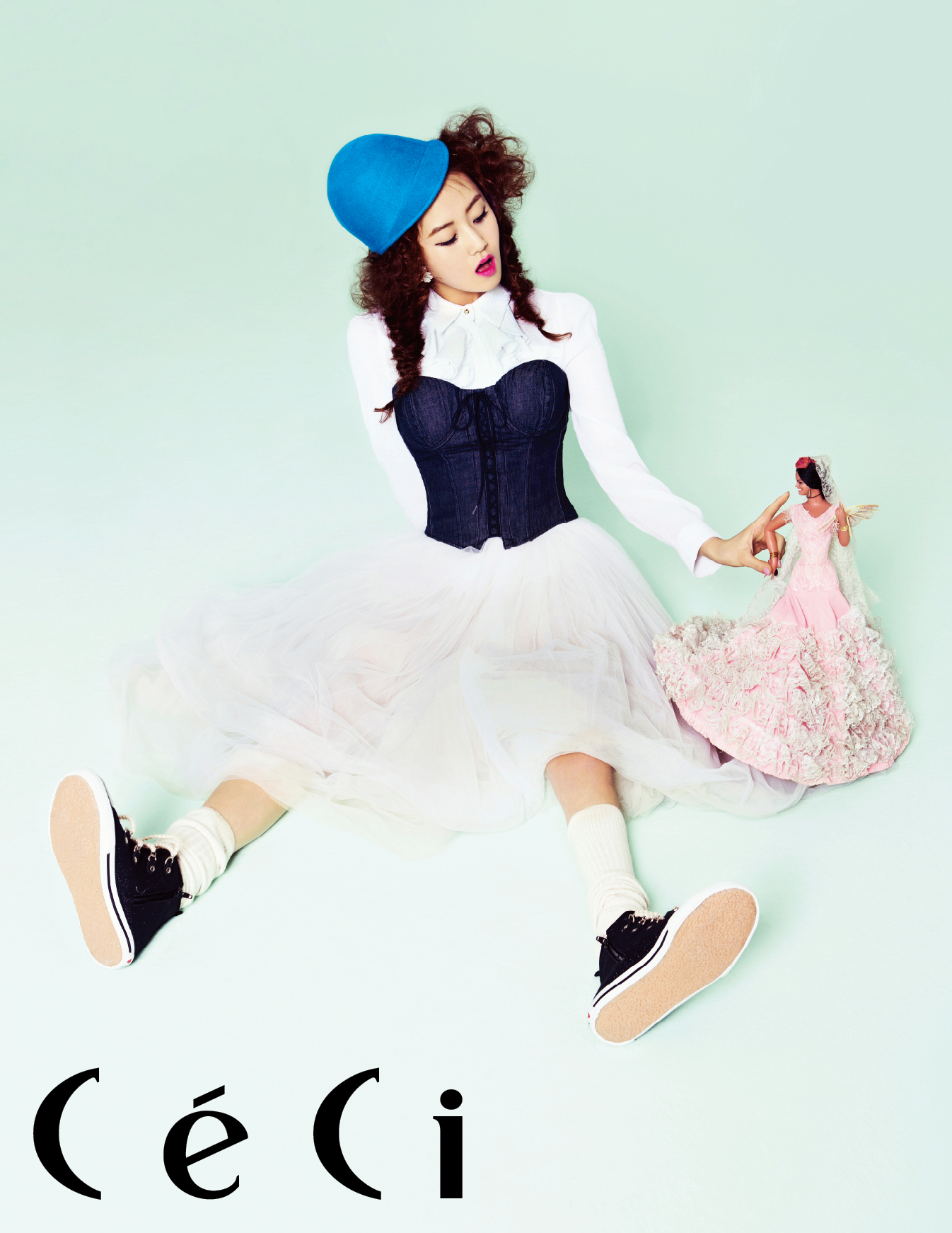 2 Yoon Poses with a “Girl vs Boy” Concept for “CeCi” Magazine | Soompi