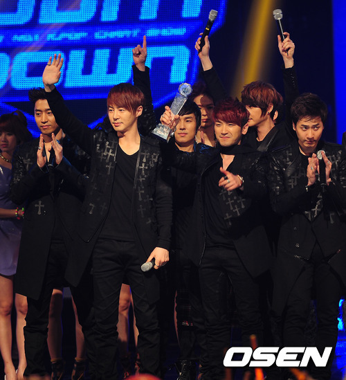 Shinhwa to Comeback in March with a Concert and New Album | Soompi