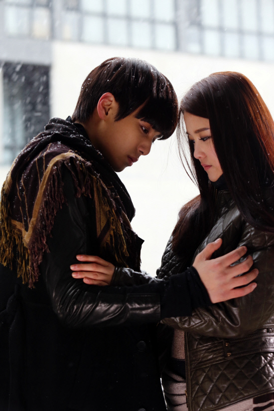 NU’EST’s JR and Actress Nam Bora Share a Sweet Kiss | Soompi