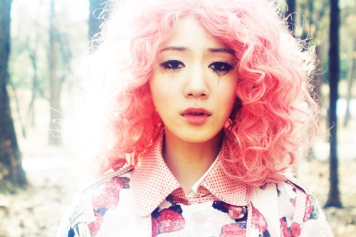 5dolls’s Hyoyoung Featured in Davichi’s “Turtle” MV | Soompi