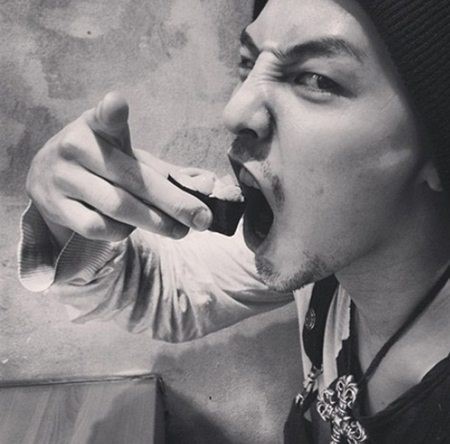 [SNS PIC] G-Dragon Looks Sexy With Facial Hair | Soompi