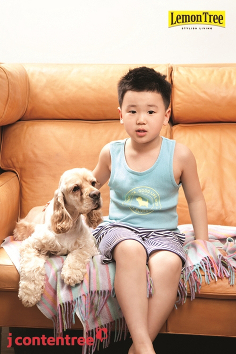 Yoon Hoo Adorably Poses with Puppies for Lemon Tree Magazine | Soompi