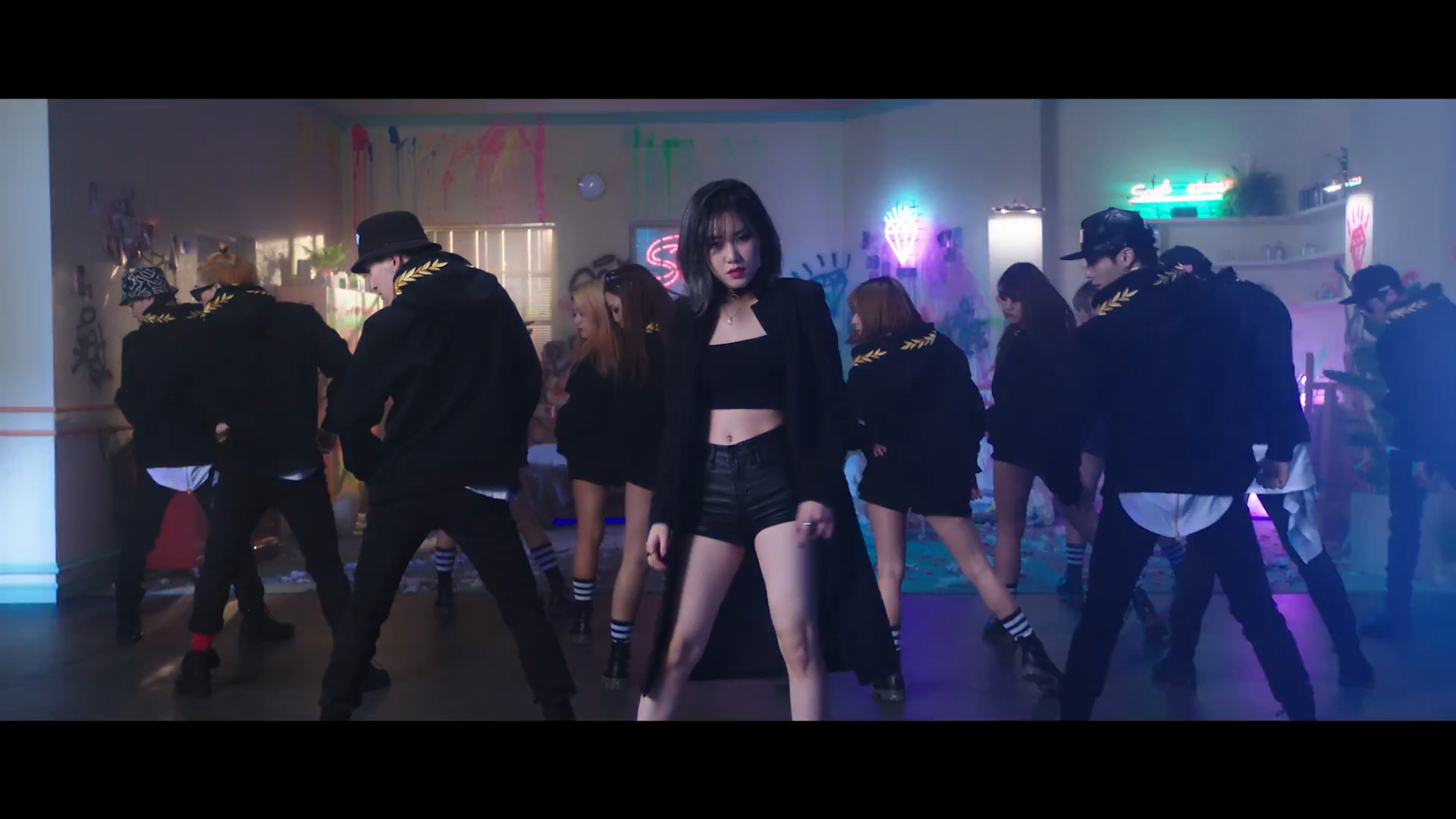Yezi Releases Solo Debut Single and MV for “Cider” | Soompi