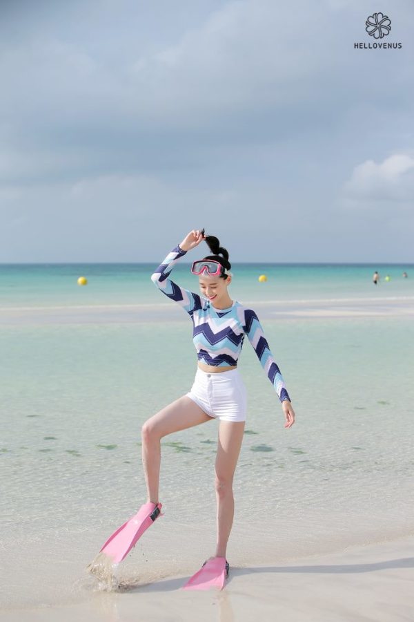 Hello Venus Shares Group Teaser Photo For New Single “Paradise” | Soompi