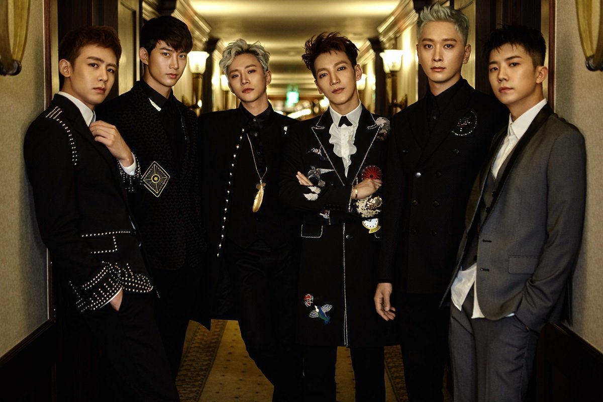 2PM Reveals Plans To Hold New Concert With Jun K Despite His Injury 2PM Reveals Plans To Hold New Concert With Jun K Despite His Injury