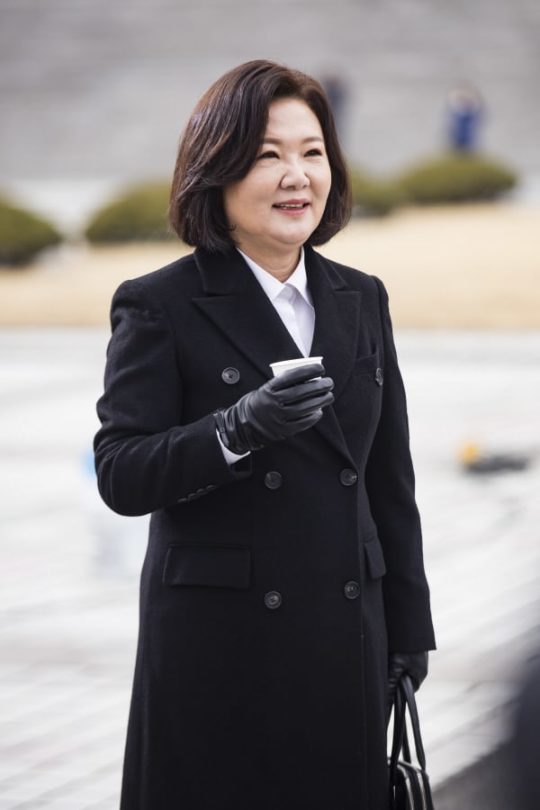 “Judge Vs. Judge” Cast Can’t Stop Smiling Behind The Scenes | Soompi