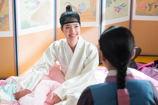“Grand Prince” Cast Can’t Keep A Straight Face Behind-The-Scenes On Set ...