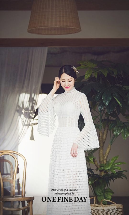 Comedian Hwang Hyun Hee Announces Marriage And Is Expecting A Baby | Soompi