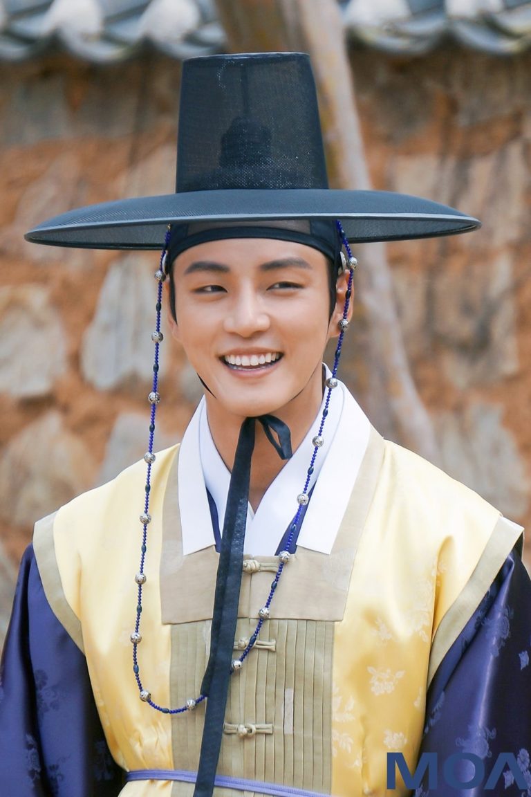 Yoon Shi Yoon Reveals What He Learned From “Grand Prince” And How It ...
