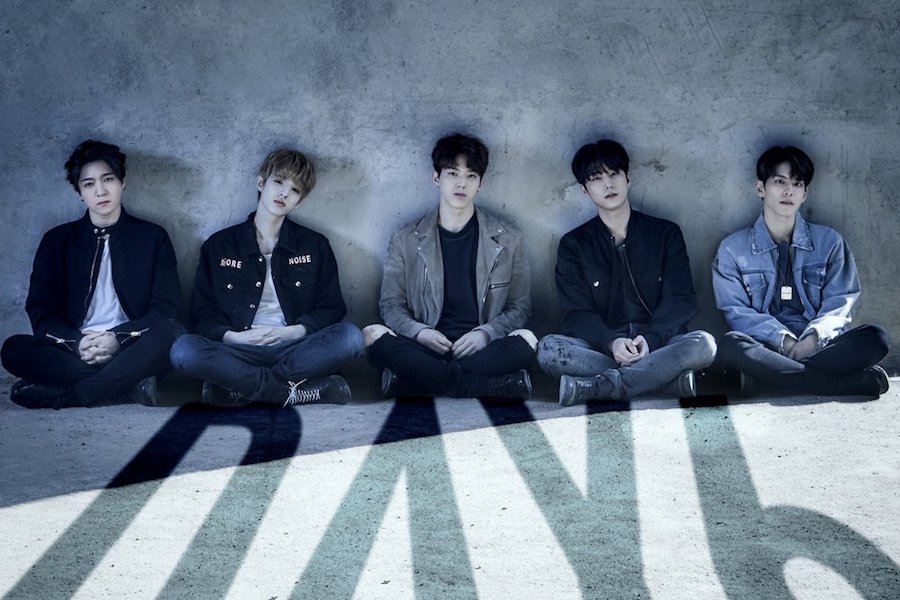 DAY6 Reveals Design For New Light Band, A Spin On Fan Light Sticks | Soompi