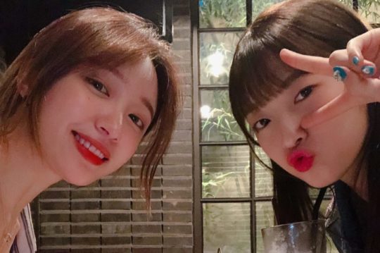 Womance Is The New Bromance: 8 Times Female Idols Fangirled Over Each ...