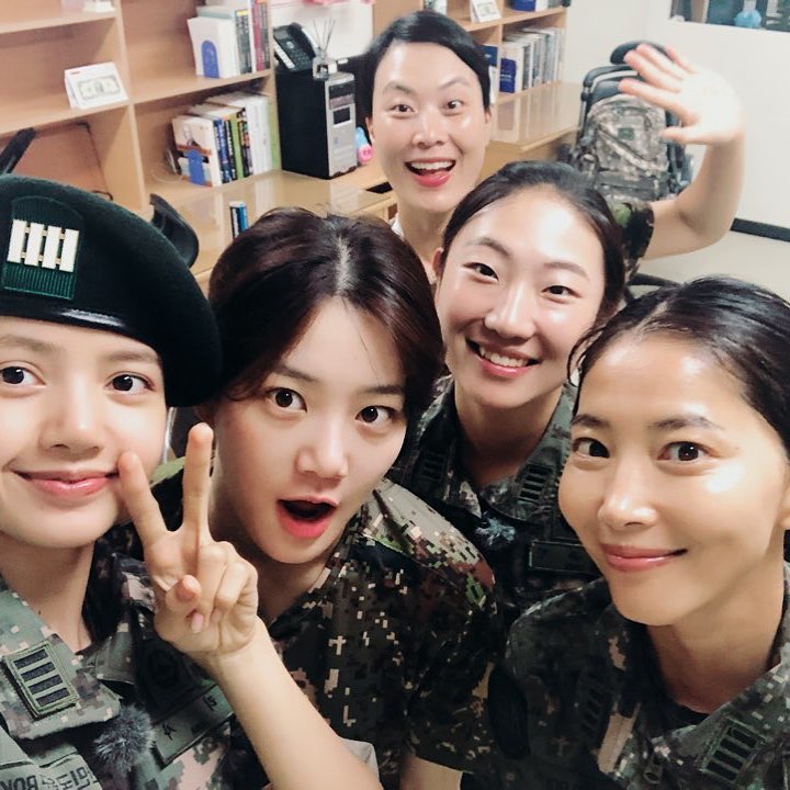 El Elenco De Real Men 300 Incluido Hongseok Y Lisa Comparten Sus El Elenco De Real Men 300 Incluido Hongseok Y Lisa Comparten Sus