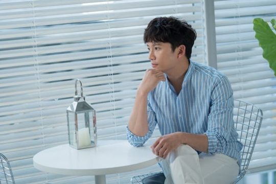 Ji Sung On Having To Eat Off The Ground For His Film + His Struggles As ...