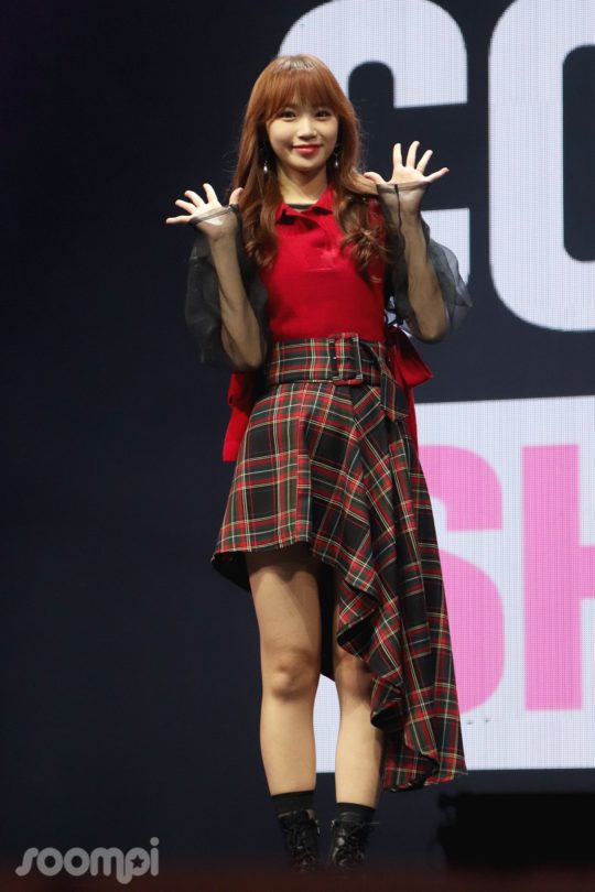 Exclusive: IZ*ONE Makes Shining Debut And Talks About Language Mix-Ups ...