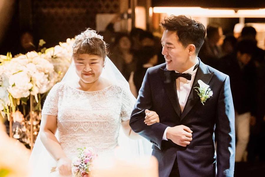 Hong Yoon Hwa And Kim Min Ki Are Glowing With Happiness In Stunning ...