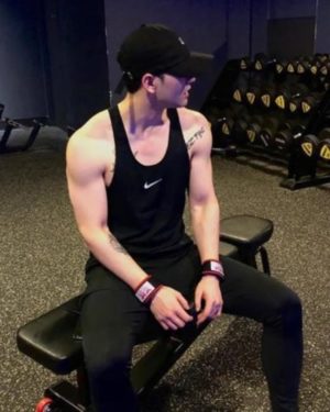 Male K-Pop Idols Whose Muscular Bodies Can Keep Them Warm During The ...