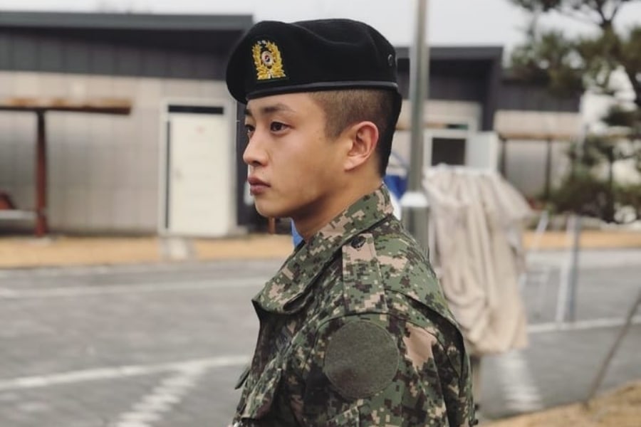 Kim Min Suk Shares Update From Military With Photos In Uniform | Soompi