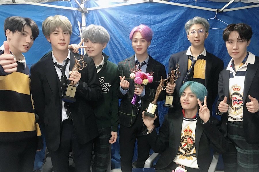 BTS Wins Daesang At 28th Seoul Music Awards + Takes Home 3 Trophies In Total | Soompi