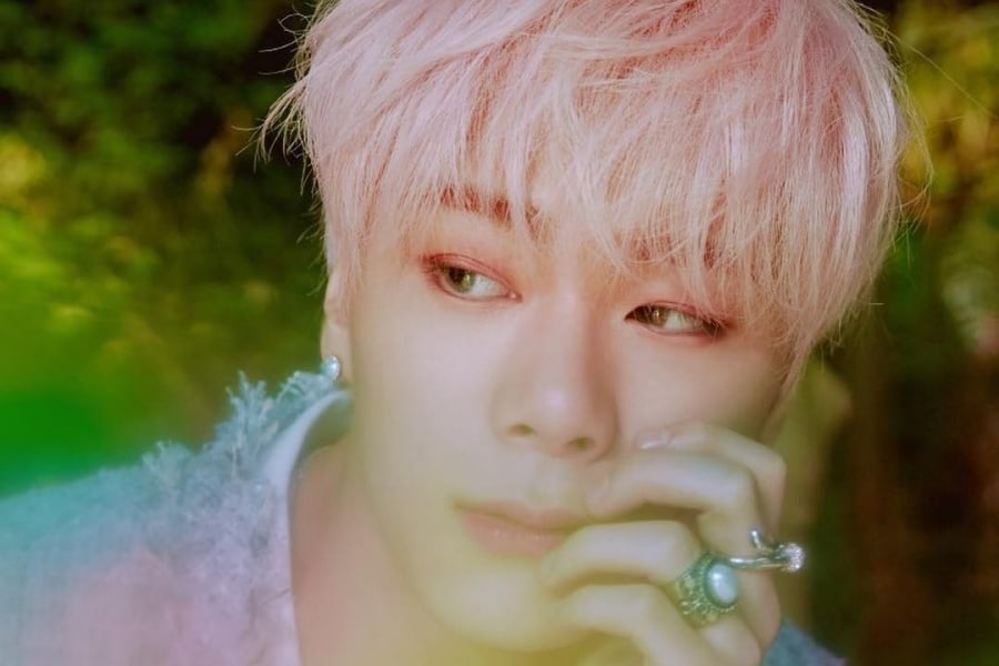 ASTRO's Moonbin Reveals A Sad Secret Behind His Colorful Hairstyle | Soompi