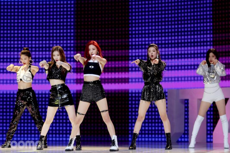Exclusive: ITZY Makes Grand Debut At “IT’z Different” Showcase, Shares ...