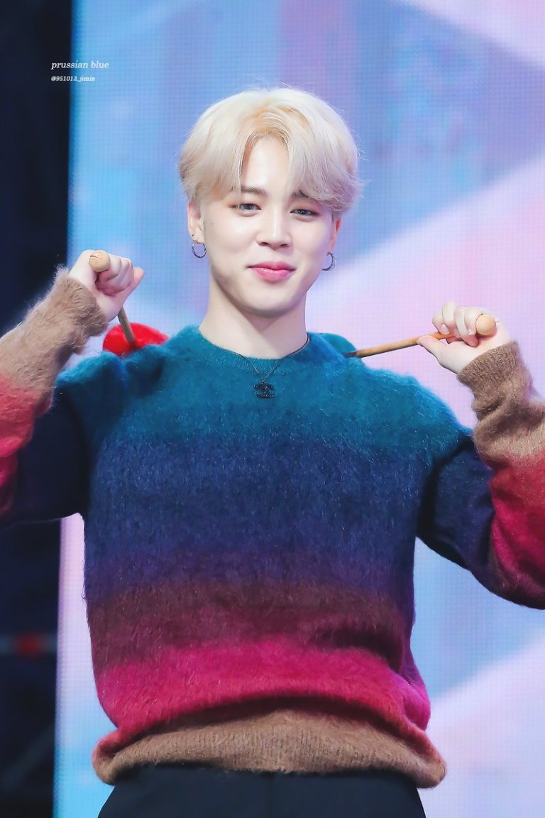 A True Chameleon: BTS’s Jimin’s 10 Most Iconic Hair Colors | Soompi