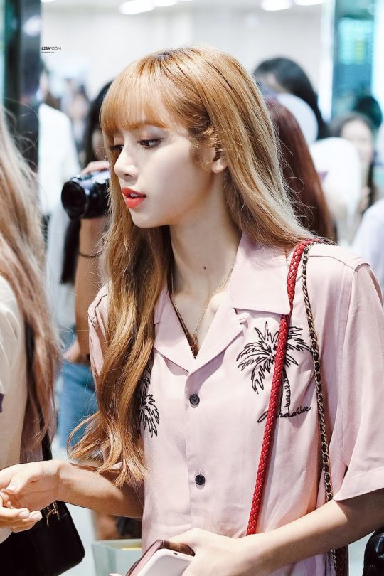 Queen Of Style: BLACKPINK’s Lisa’s Off-Duty Outfits To Inspire Your ...