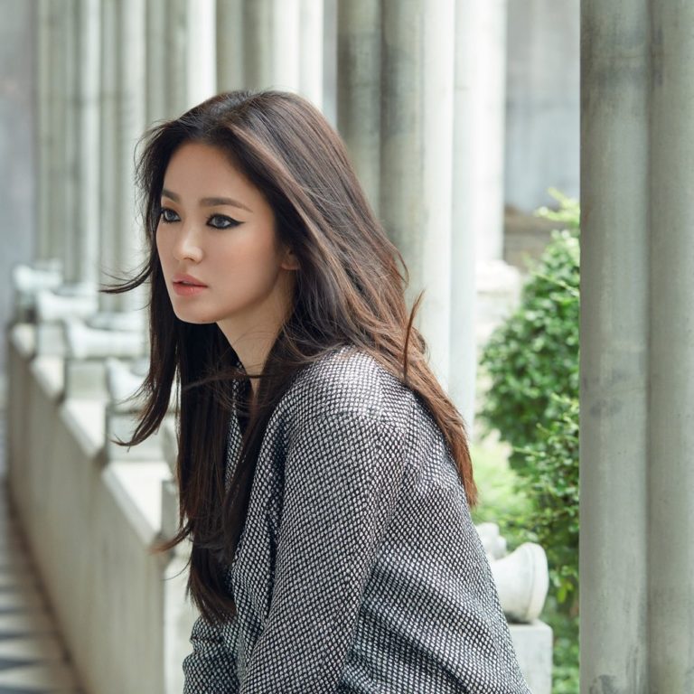 Song Hye Kyo Looks Stunning In New Shoe Campaign | Soompi