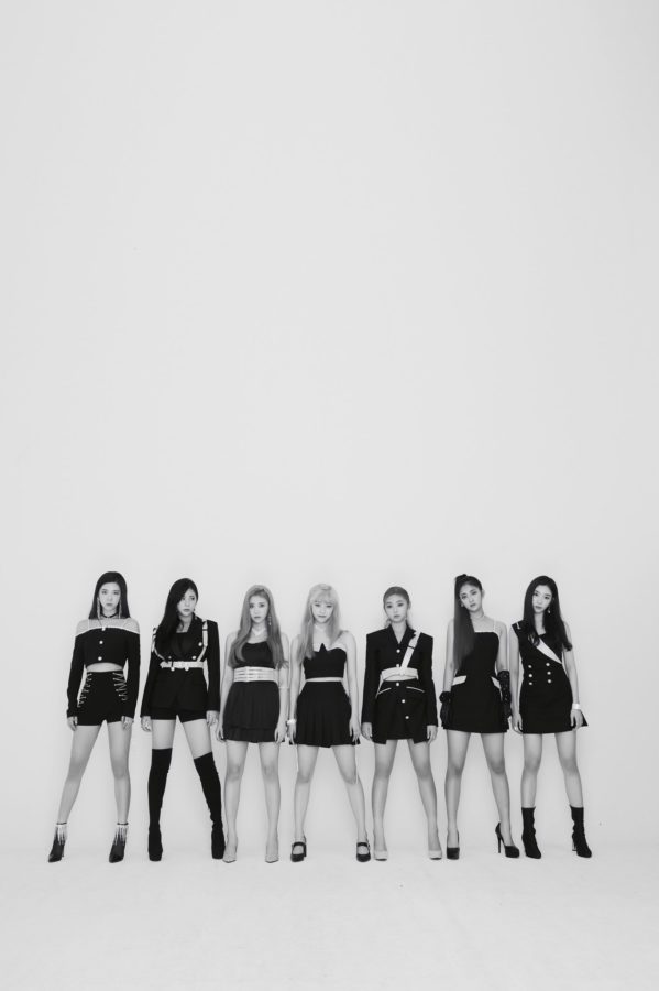 Update: C9 GIRLZ Reveals 1st Group Photo | Soompi