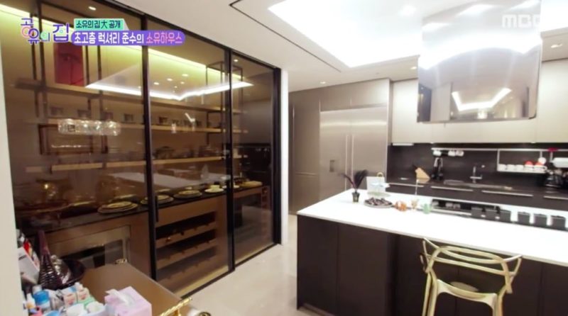 Kim Junsu Shows His Luxurious Home In 1st Major Network TV Appearance ...