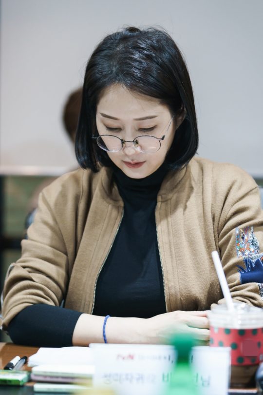 Kim Tae Hee’s Upcoming Drama Holds First Script Reading | Soompi