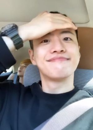 Feeldog Enlists In The Military With Support From Celebrity Friends ...