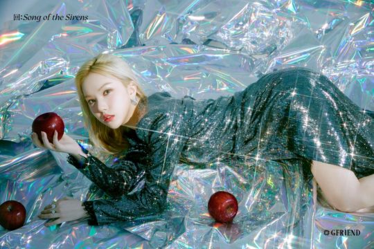 Update: GFRIEND Mesmerizes In Sultry New MV Teaser For “Apple” | Soompi