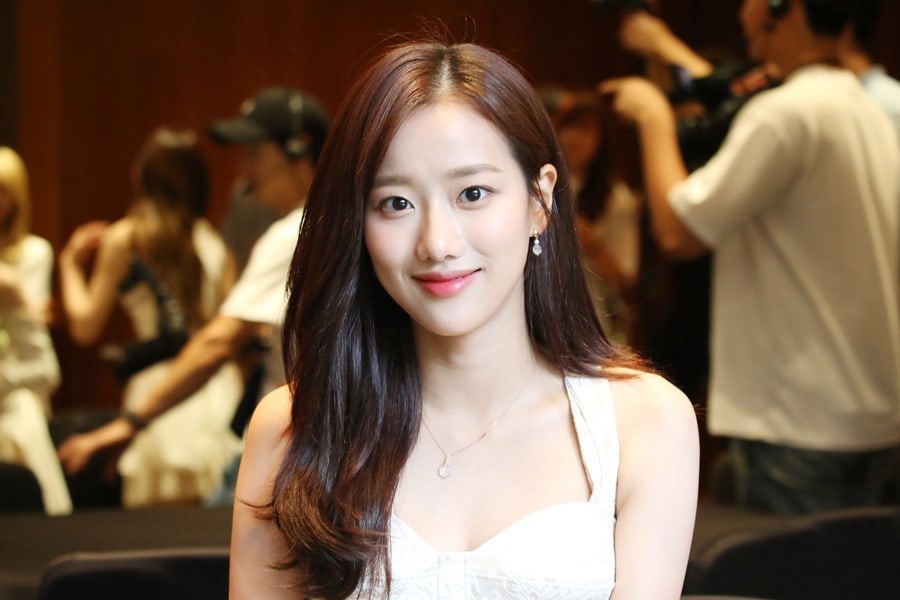 Update: APRIL's Naeun's Agency To Take Legal Action On School Bullying ...